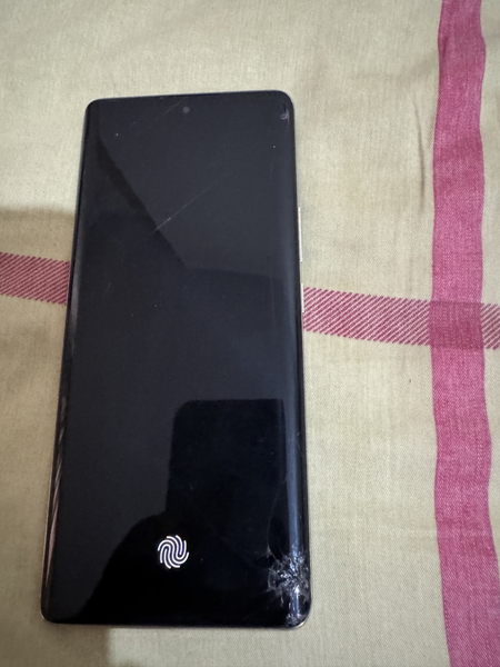 Продам Infinix zero 30