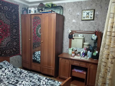 Hovli barcha jihozlari bilan sotiladi, hamma qulayliklarga ega