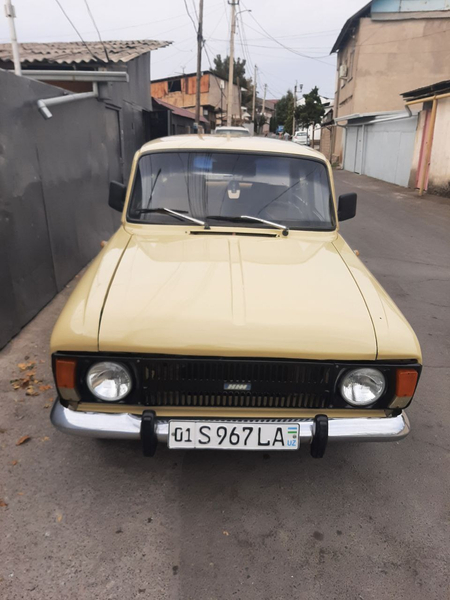 Продаётся масквич.