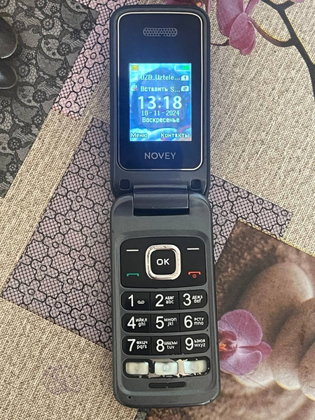 Кнопочный телефон NOVEY