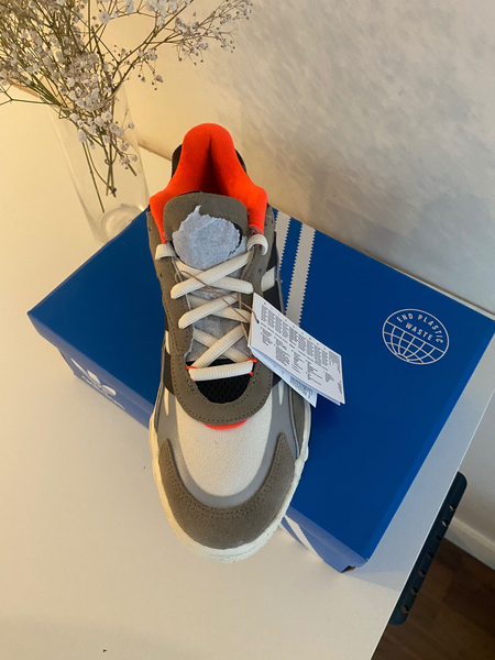 Кроссовки adidas (original)