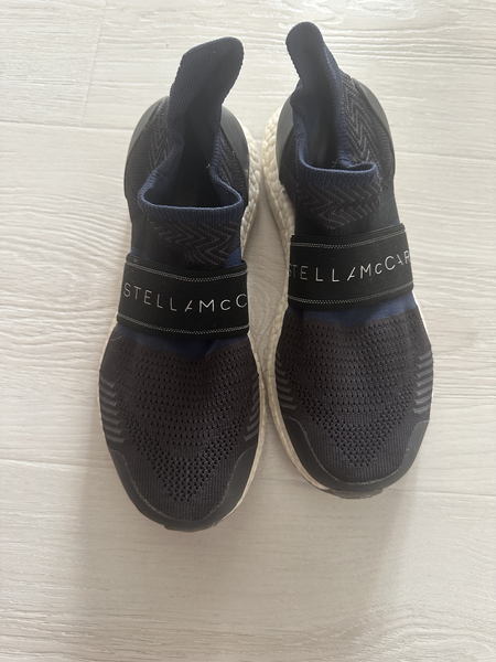 Кроссовки Adidas размер 39