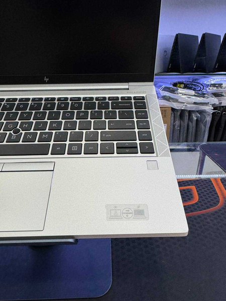 Hp EliteBook/AMD Ryzen 5 PRO 5650U/16GB DDR4/256GB SSD/14