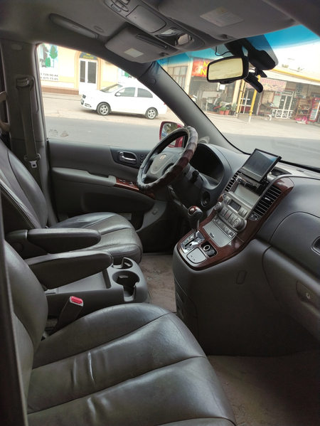 Kia Carnival 11000yana kelishamiz