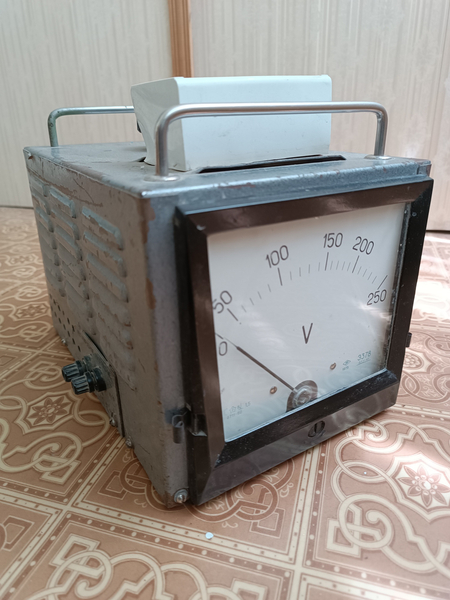 стабилизатор напряжения