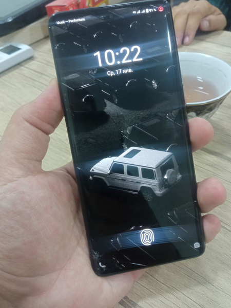 Vivo V25 pro 5G ideyalniy telefon steklosi ozgina dars ketgan стекло