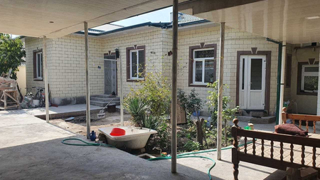 Срочно продаётся дом в Яшнабадском районе( сангород).