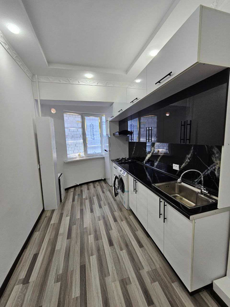 1 xonali 55m² 6-qavat uy sotiladi