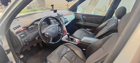 СрочноMercedes w210 год 2001 restyling avangarde кузов 2001