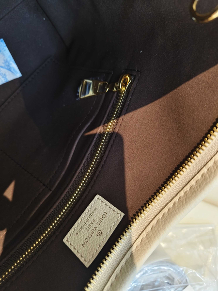 Женская сумка Louis Vuitton