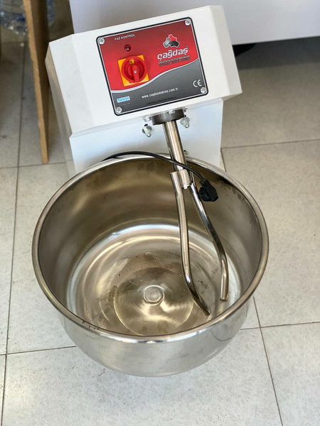 Testomes vipechka va novoylar uchun