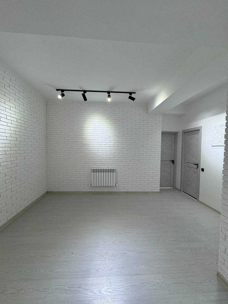 Media Park yaqinida 2 xonali 6-qavat tezda sotiladi