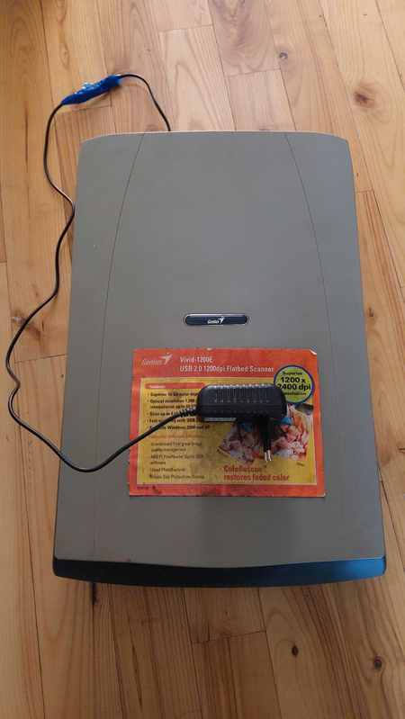 Сканер Genius Vivid-1200E