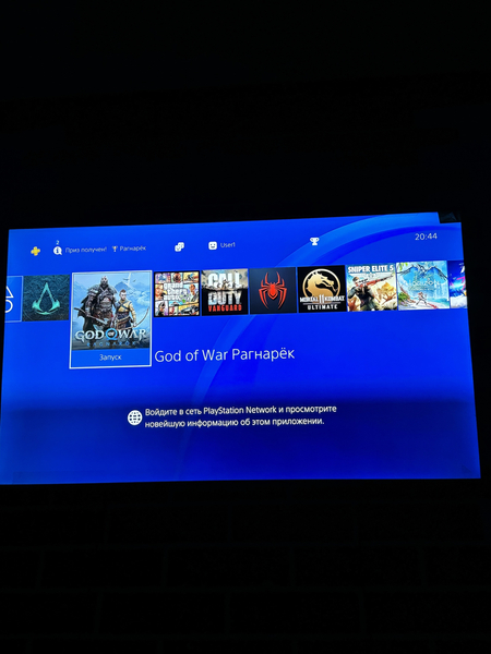 Sony Playstation 4 PRO 1 TБ c 4K HDR, 2оригинал джойстик.