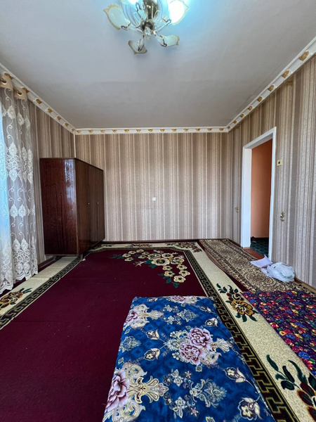 Срочно продаётся 1х комнотная квартира. Согдиана.