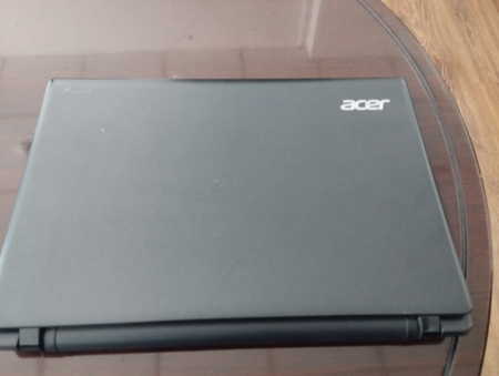 Acer Travel Mate B113