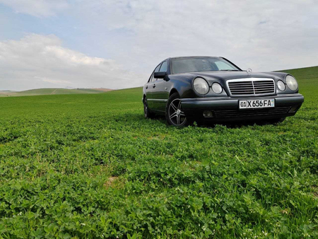 Продается свой, ухоженный Мерседес W210