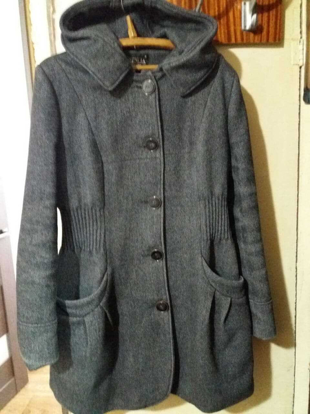 Полупальто с капюшоном