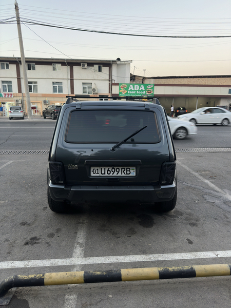 Niva urban 4x4 2021 yil 21000 prabeg