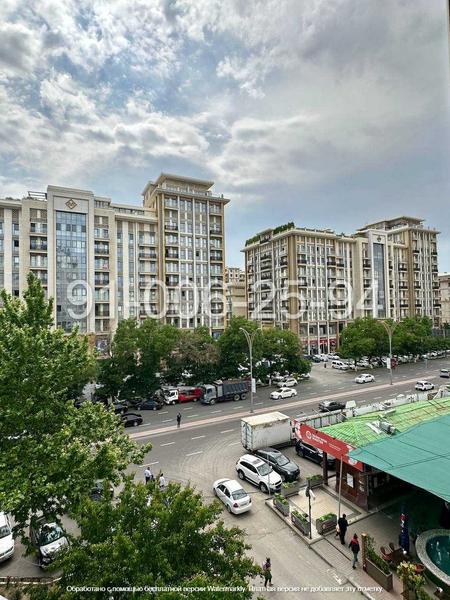 Продается 3-х ком. напротив Мирабад Авеню id1019