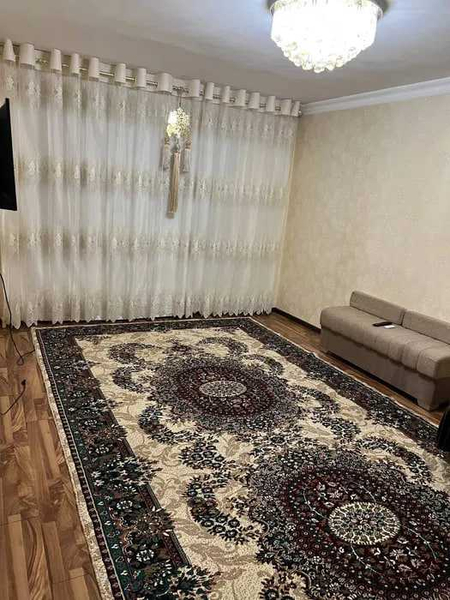 новза метро якинида 3 хонали квартира аренда!!    IB 032