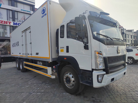 Howo H5X Автофургон 6х4 в наличии