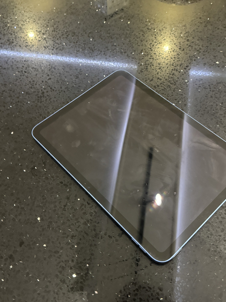 Прадаётся ipad 10 покаление б/у