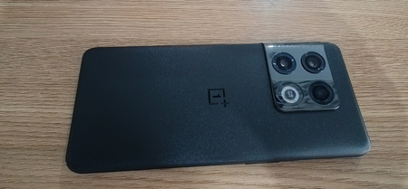 One plus 10 pro  12+12/256