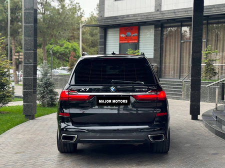 BMW X7 xDrive40i