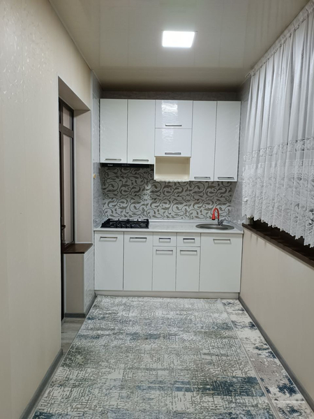 Qora qamish 2/4 .3 xona 1-etaj
