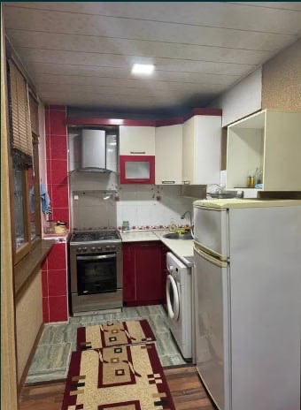 Чиланзар 5.  2в3ком/2этаж. Кирпич. Не торец