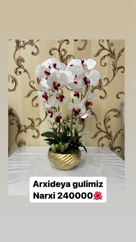 Suniy gullar sotiladi