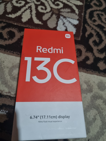Redmi 13 c srochni sotiladi Holati yangidek