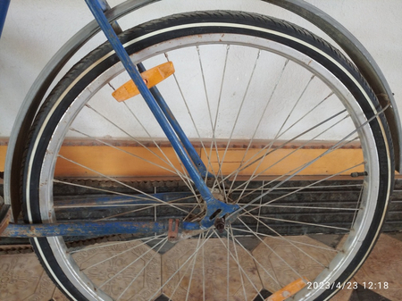 Ural velosiped sotiladi tez va arzon