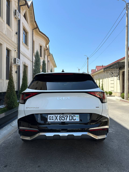 Продается срочно KIA SPORTAGE STYLE 2023