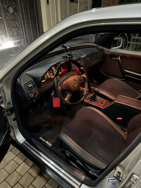 Mercedes W202 sotiladi