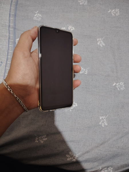 Samsung A10s Sotiladi Holati Ideal tinniq
