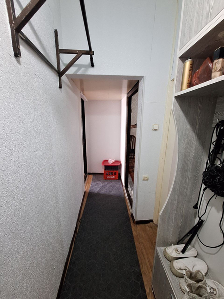 Феруза Продается квартира 2/4/4 балкон 1.5х3 ор-р: Школа 223,205
