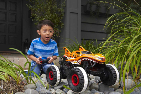 Hot Wheels Monster Trucks с дистанционным управлением тигровая акула