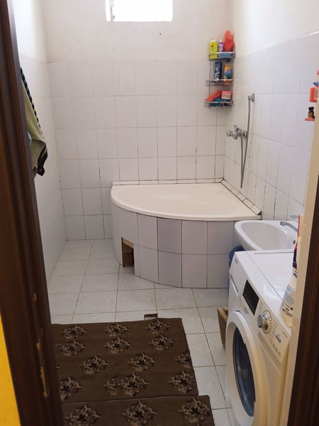 Kottej sotiladi Toqchilikda!