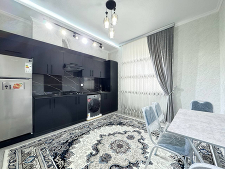 Продается 2 ком. Квартира площадью 60 кв.м. По ул. Рудаки ор. Буюк