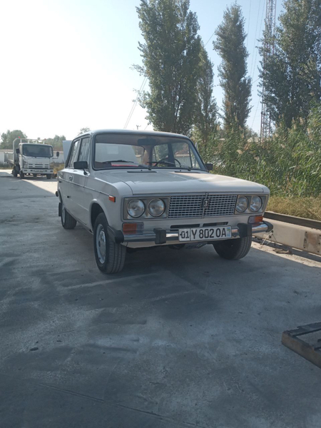 03 vaz srochna sotiladi