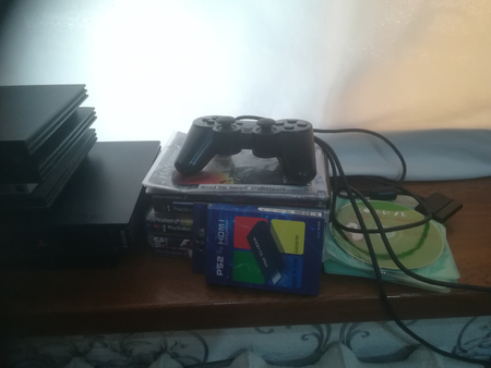 PlayStation2 Slim, Fat сотилади.