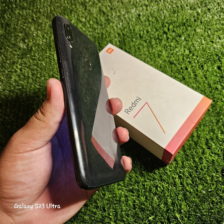 Redmi 7 sotiladi