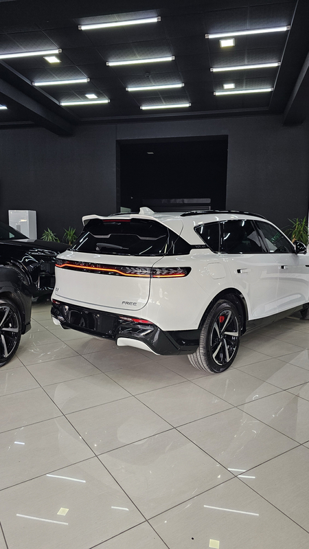 Voyah Free Hybrid 318km в наличии