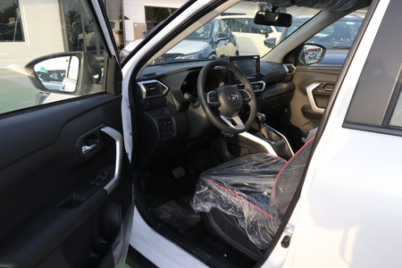 TOYOTA RAIZ энг фулл позицияси 2023