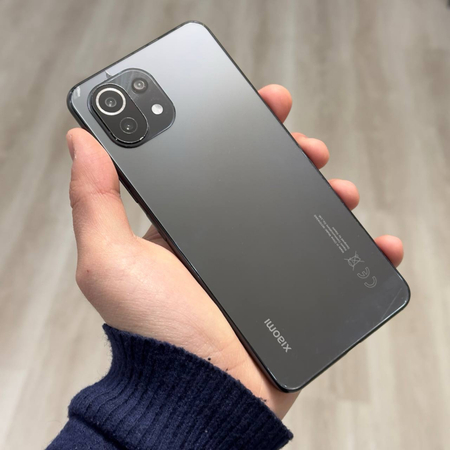 Xiaomi 11 lite 8/128 gb ideal srochna sotladi