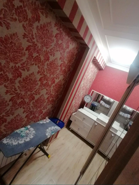 Yakkasaroy 2 xonali uy sotiladi
