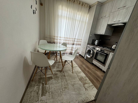 Ул Махтумкули новастройка 1*2 ком 3 этаж 9 этажка все ест фото реално
