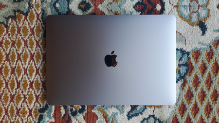 MACBOOK PRO M2 8GB siliver 2022